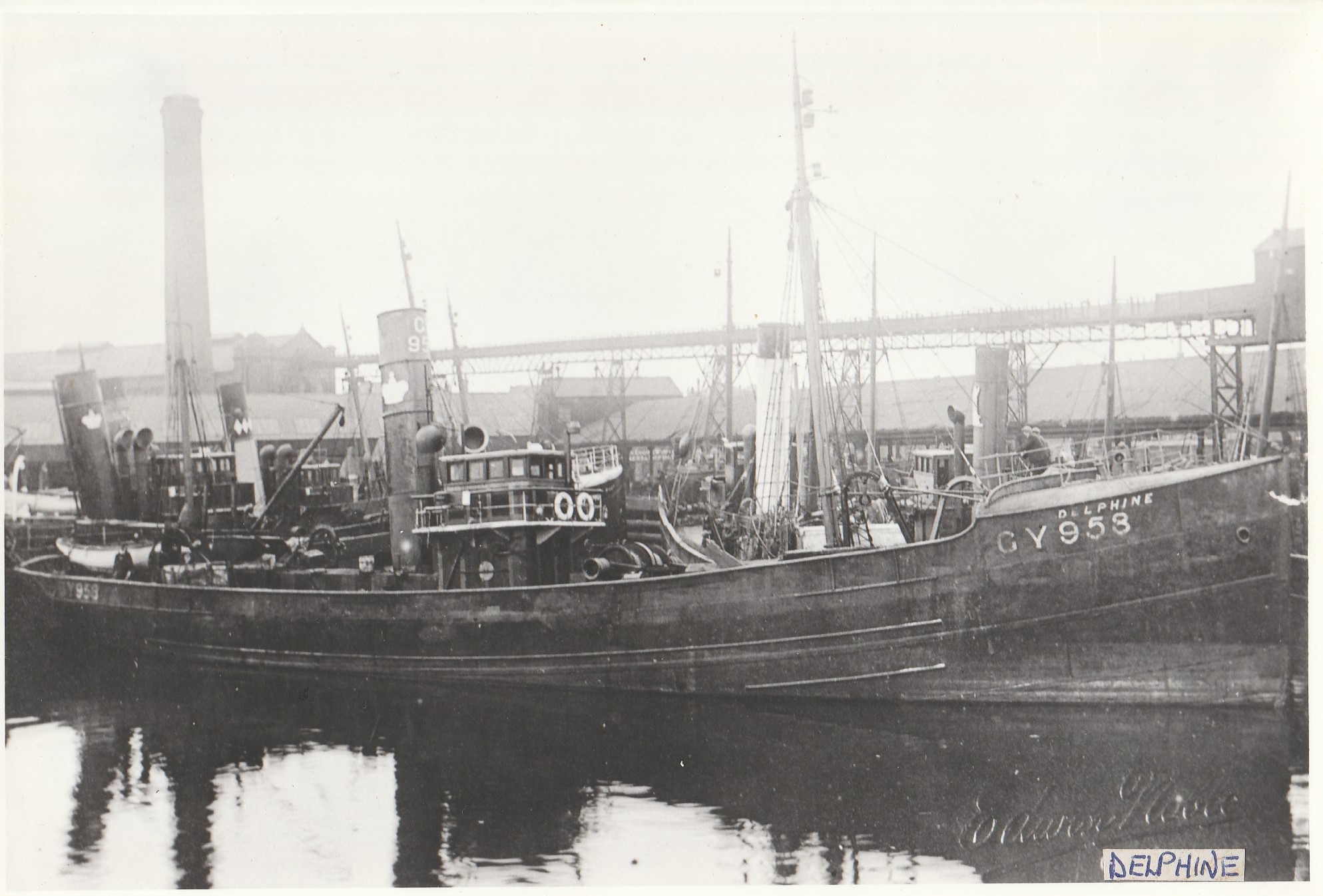 ww2-1939-11-20 – Deep Sea Trawlers