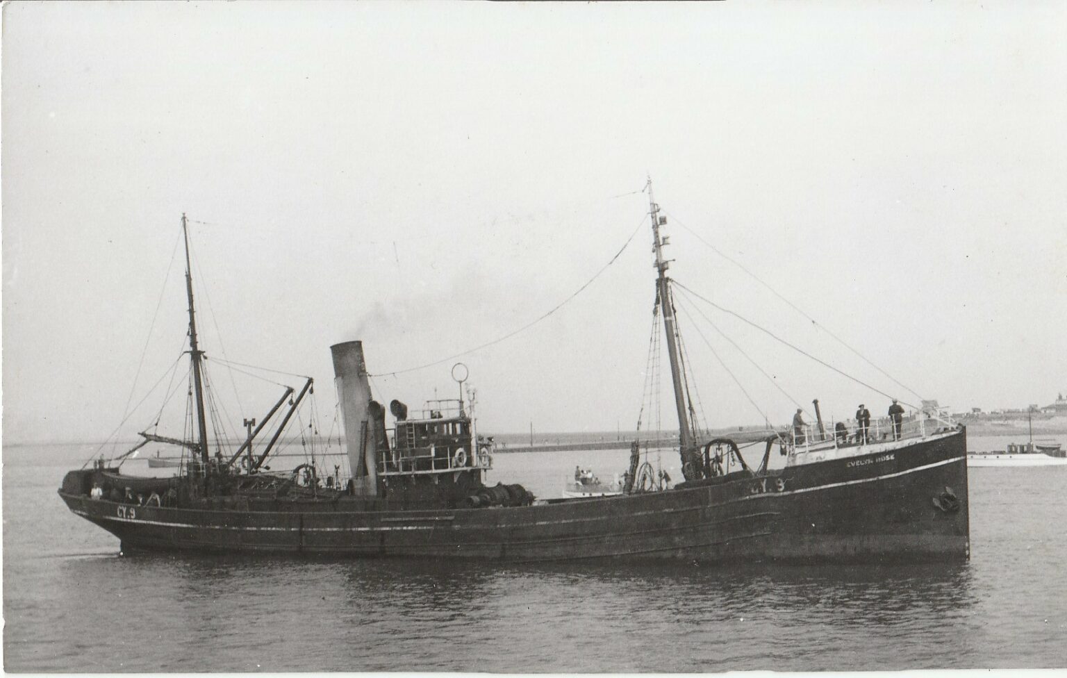 1954-12-31 – Deep Sea Trawlers