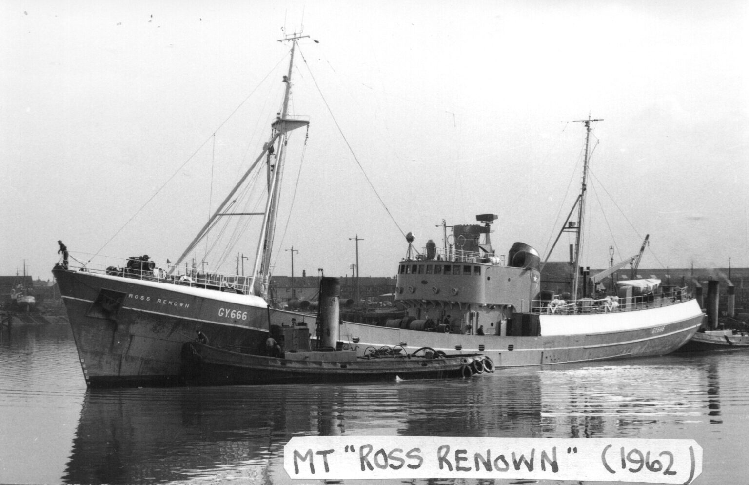 Ross Renown GY 666 – Deep Sea Trawlers